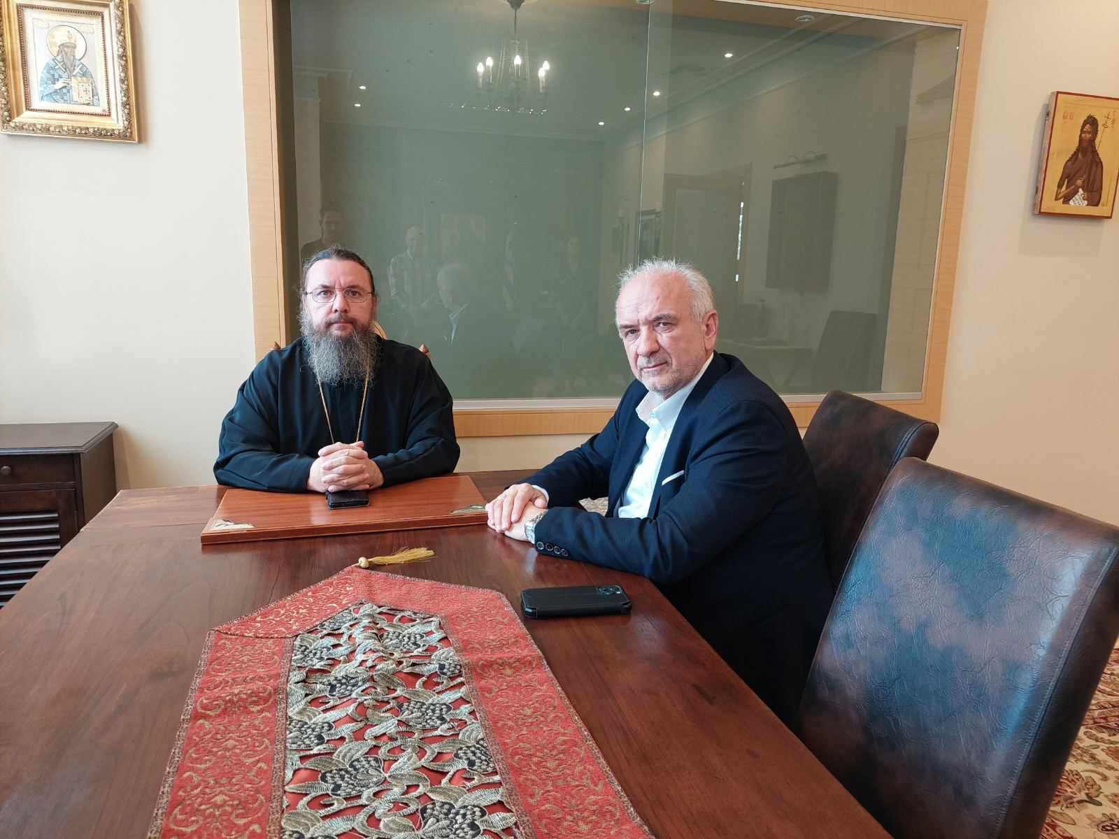 Λύρος σε Μητροπολίτη: Απέφερε καρπούς η συνεργασία μας με την Μητρόπολη ...