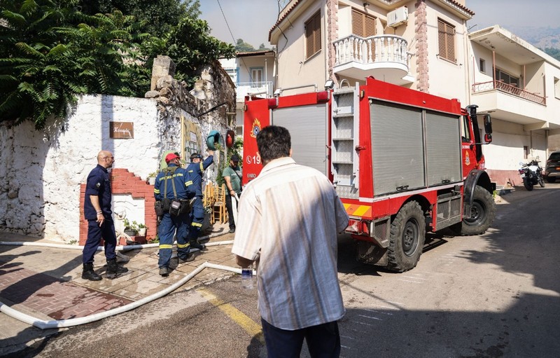Σε κατάσταση έκτακτης ανάγκης η Χίος εξαιτίας της φωτιάς – Εκκενώθηκαν ...