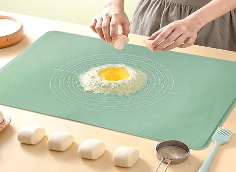 Non-stick Pastry Mat with Complete Explanations and Familiarization - Arad Branding