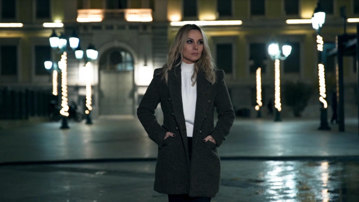 Πέγκυ Ζήνα: Μία εφ όλης της ύλης συνέντευξη