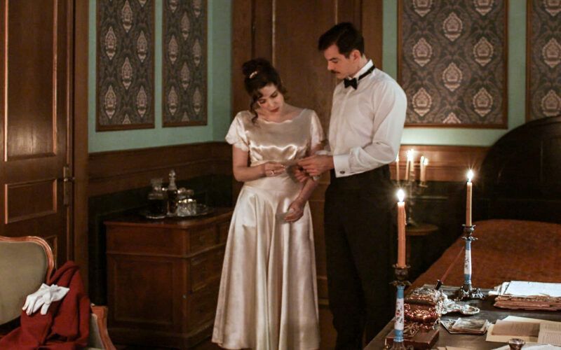 Grand Hotel: Ένα κρυφό πέρασμα στην ντουλάπα οδηγεί σε ένα μυστικό δωμάτιο
