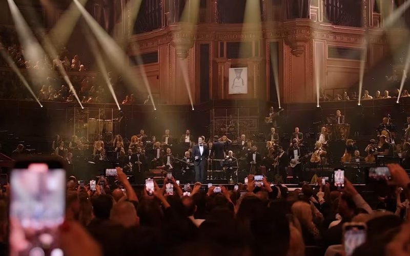 Κωνσταντίνος Αργυρός: Η συναυλία στο Royal Albert Hall του Λονδίνου (vid)