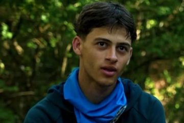 Survivor ο σταύρος φλώρος καρφώνει τον Gio καραντώνη