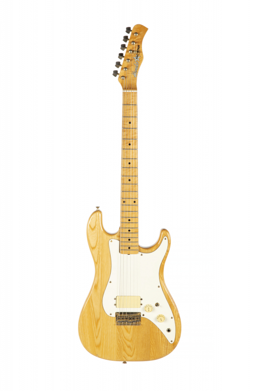 WALTER BECKER HONDO ALL-STAR H-700 GUITAR