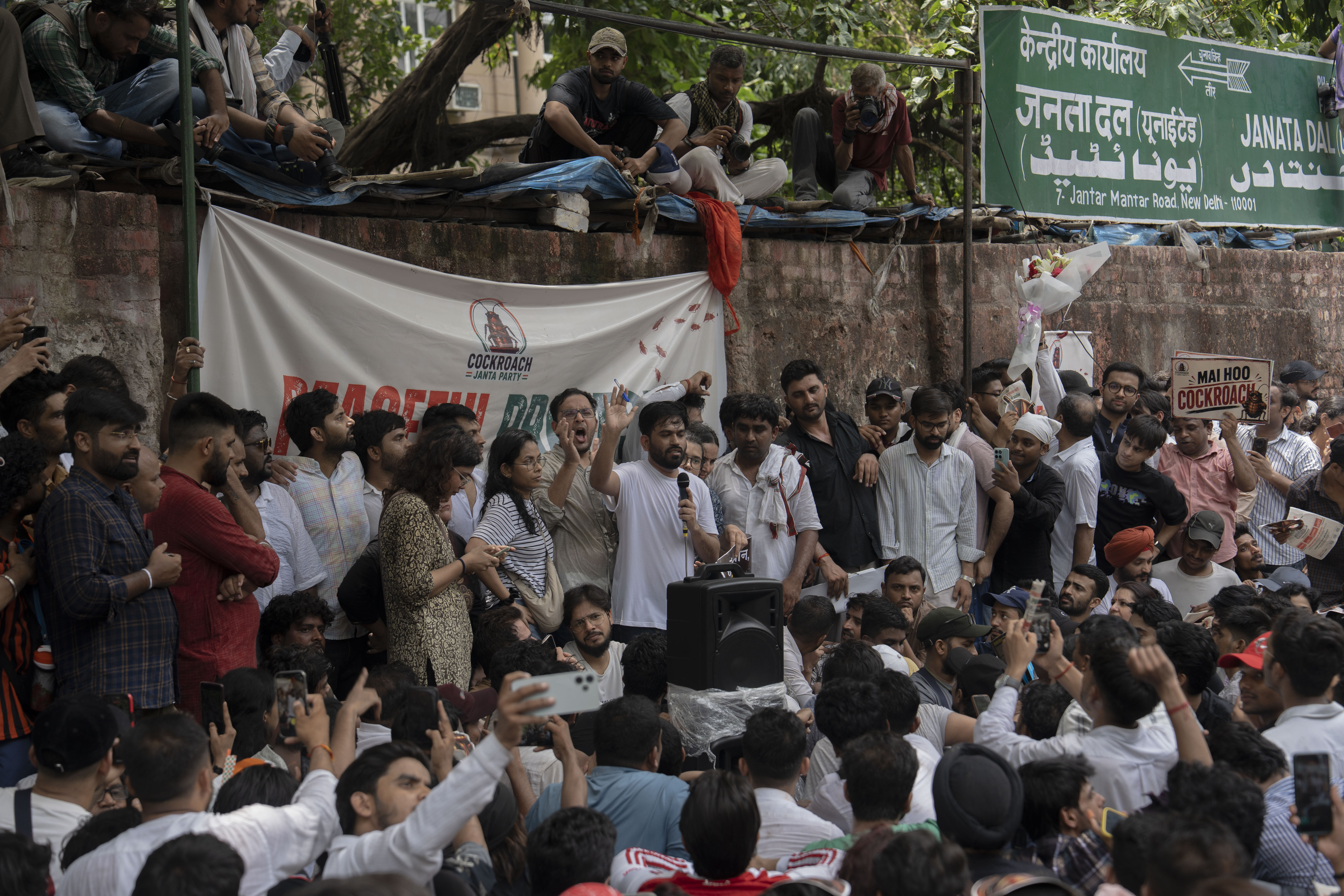 Friday prayers disrupted in UP’s Khoda amid anti-Muslim sloganeering by ...