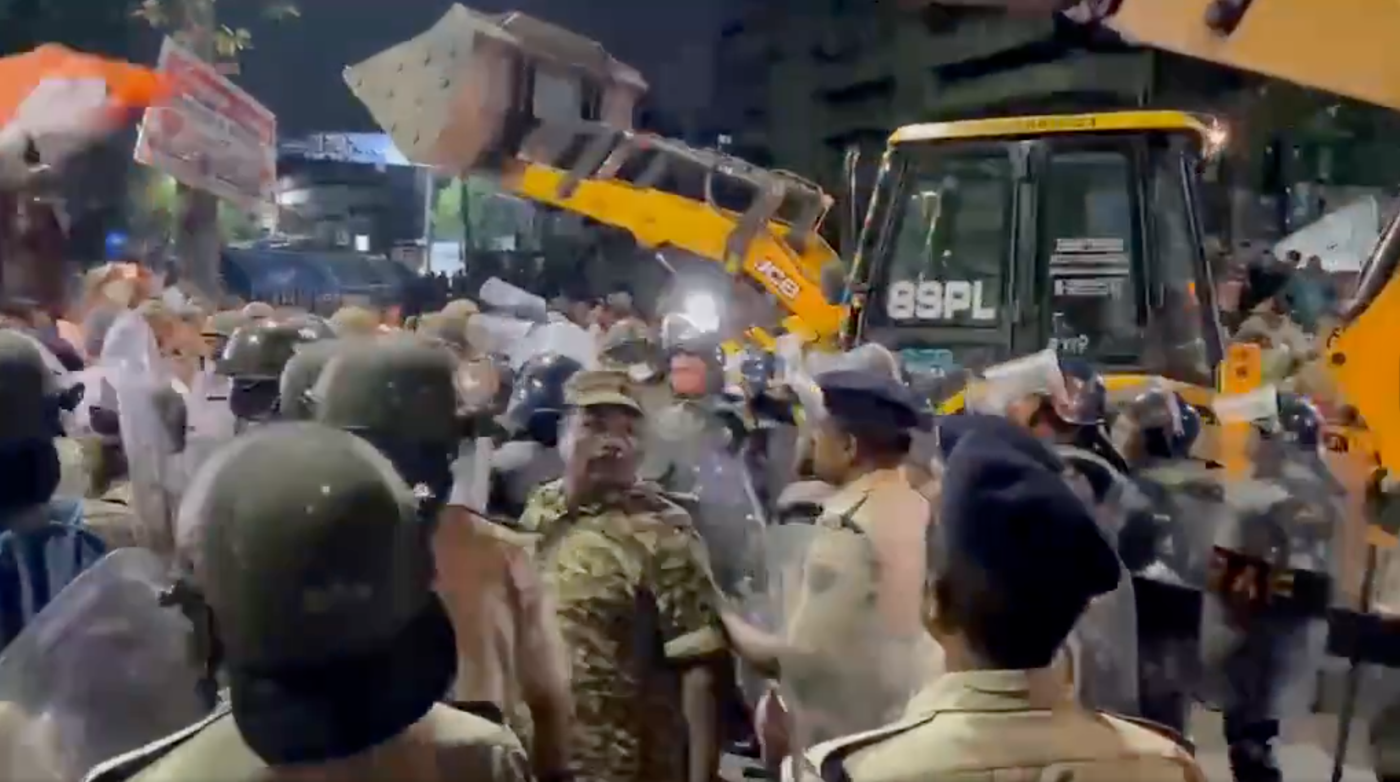 Bajrang Dal members attack minor Muslim girl, family in Ghaziabad over ...