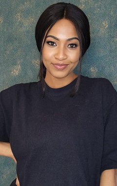 Angela is an Actor & Model from Johannesburg - Mixfame.com