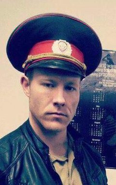 Simon is an Actor & Model from Cape Town - Mixfame.com