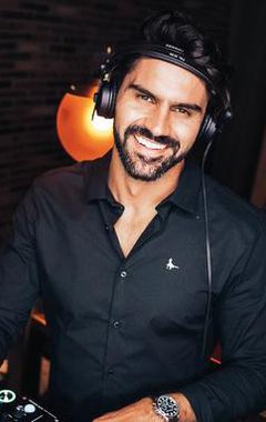 Darryl is an Actor & Model from Dubai - Mixfame.com