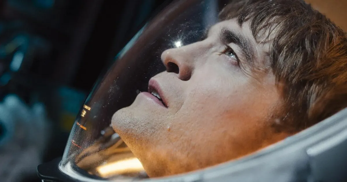 Sci-fi film Mickey 17 s Robertem Pattinsonem míří na Max - NaStreamu.cz