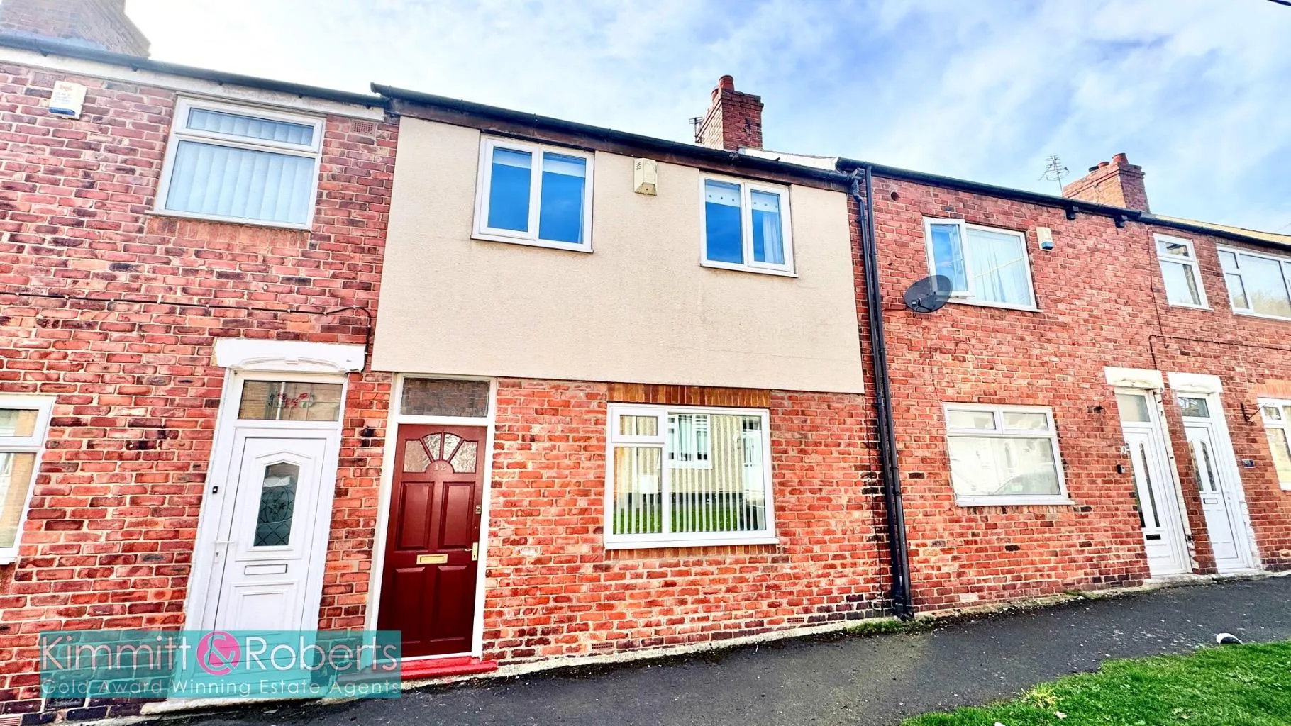 3 Bedroom House - Mid Terrace