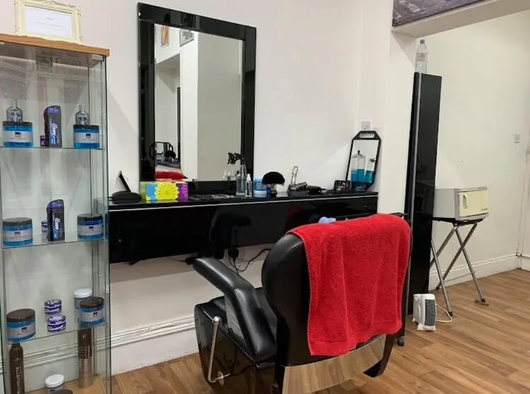 75 Southgate and 3, 5a, 5b Boston Road, Sleaford, Lincolnshire NG34 7ER