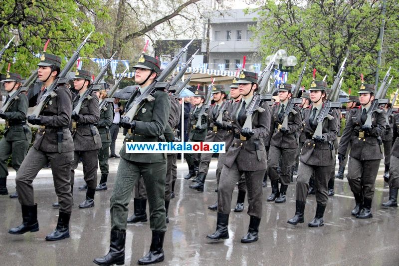 Η Στρατιωτική Παρέλαση της 25ης Μαρτίου 2016 στα Τρίκαλα-τμήματα ΣΜΥ ...