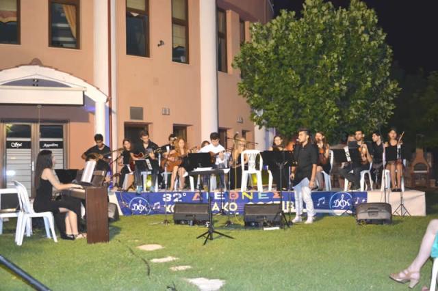 ΣΥΝΑΥΛΙΑ ΜΟΥΣΙΚΗΣ ΔΩΜΑΤΙΟΥ ΜΕ ΤΗΝ ΙΤΑΛΙΚΗ ΟΡΧΗΣΤΡΑ ΔΩΜΑΤΙΟΥ | Trikalaola.gr