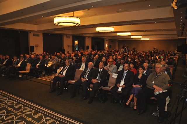 Σε εξέλιξη το 5ο Πανελλήνιο Συνέδριο για την Ανάπτυξη της Ελληνικής ...