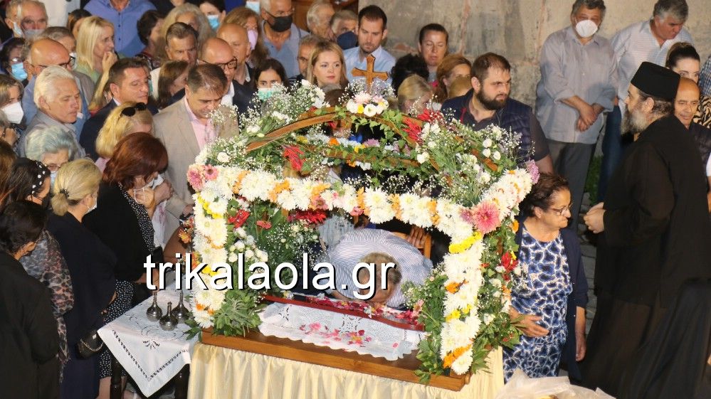 ΕΠΙΤΑΦΙΟΣ και ΕΓΚΩΜΙΑ της Παναγίας στο Ι.Ν. Αγίου Βησσαρίωνα Πύλης ...