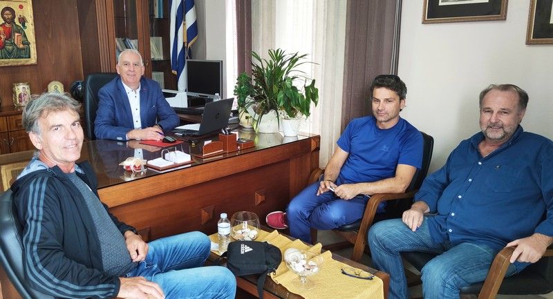 Επίσκεψη διδασκόντων του ΤΕΦΑΑ στη Δ/νση Α/θμιας Εκπ/σης Τρικάλων