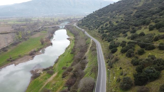 Το δρόμο Μακρυχώρι-Παραπόταμος βελτιώνει η Περιφέρεια Θεσσαλίας