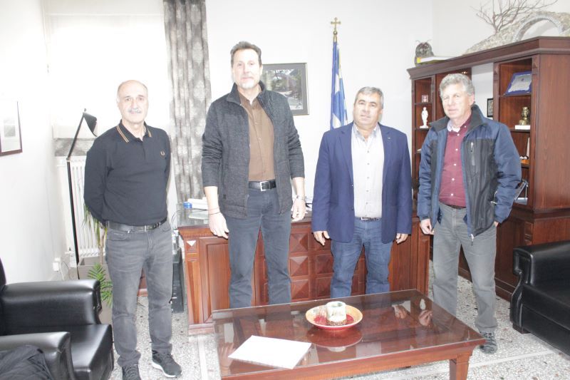 Ο Νέος Προϊστάμενος (ΔΑΣΑΡΧΗΣ) του Δασαρχείου Τρικάλων Δημήτριος ...