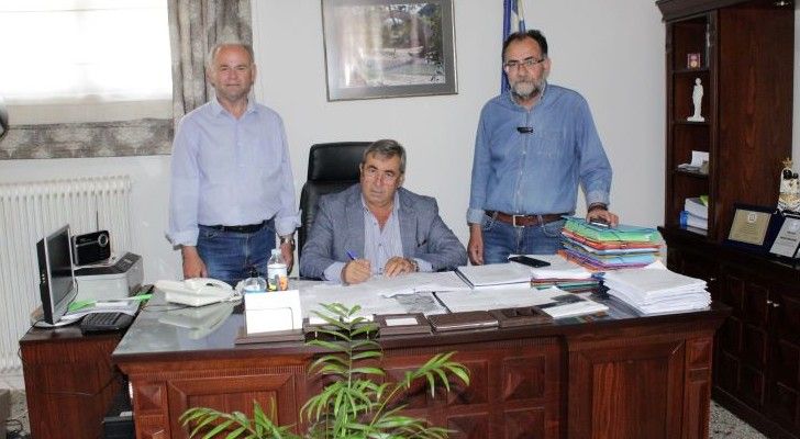 Υπογραφή σύμβασης «ΑΝΤΙΜΕΤΩΠΙΣΗ ΣΥΝΤΗΡΗΣΗ ΥΠΟΔΟΜΩΝΔ.Ε. ΠΙΝΔΕΩΝ 2023 ...
