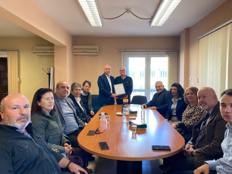 Η Π.Ο.Π.Σ. Βλάχων παρέδωσε στο Α.Π.Θ. την καταγραφή των Ελληνοβλαχικών ...