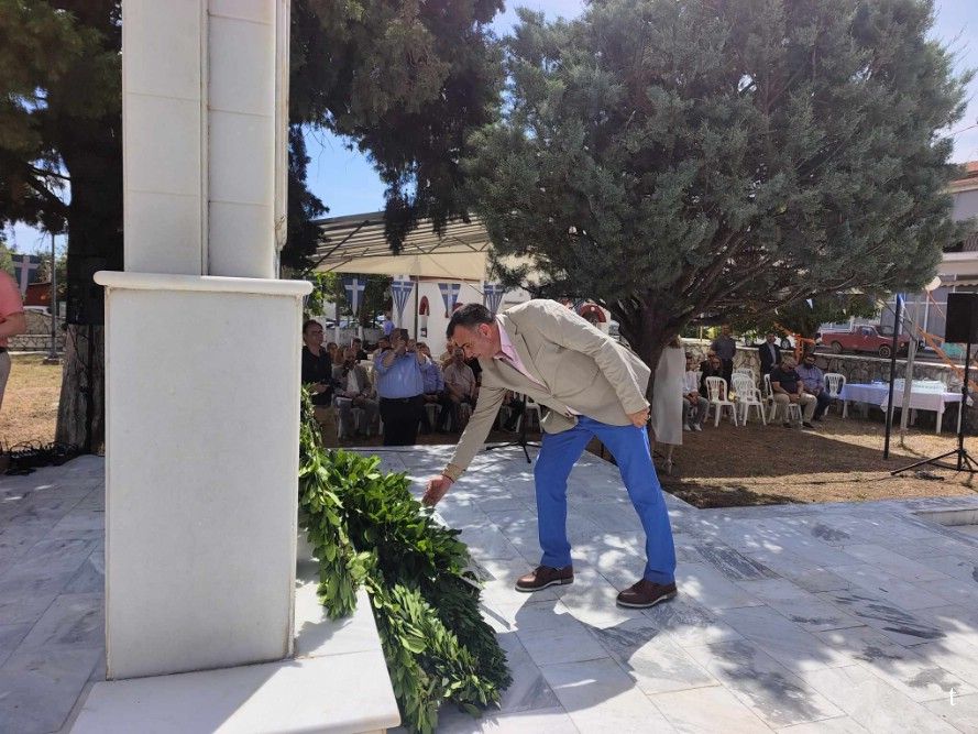 Το Σωματείο Ιεροψαλτών Τρικάλων κατέθεσε στεφάνι στην 81η επέτειο της ...