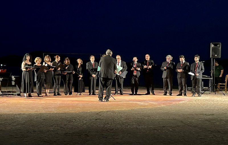 Την Τετάρτη σε Αυλώνα και το Σάββατο στα Τίρανα οι συναυλίες της μικτής ...