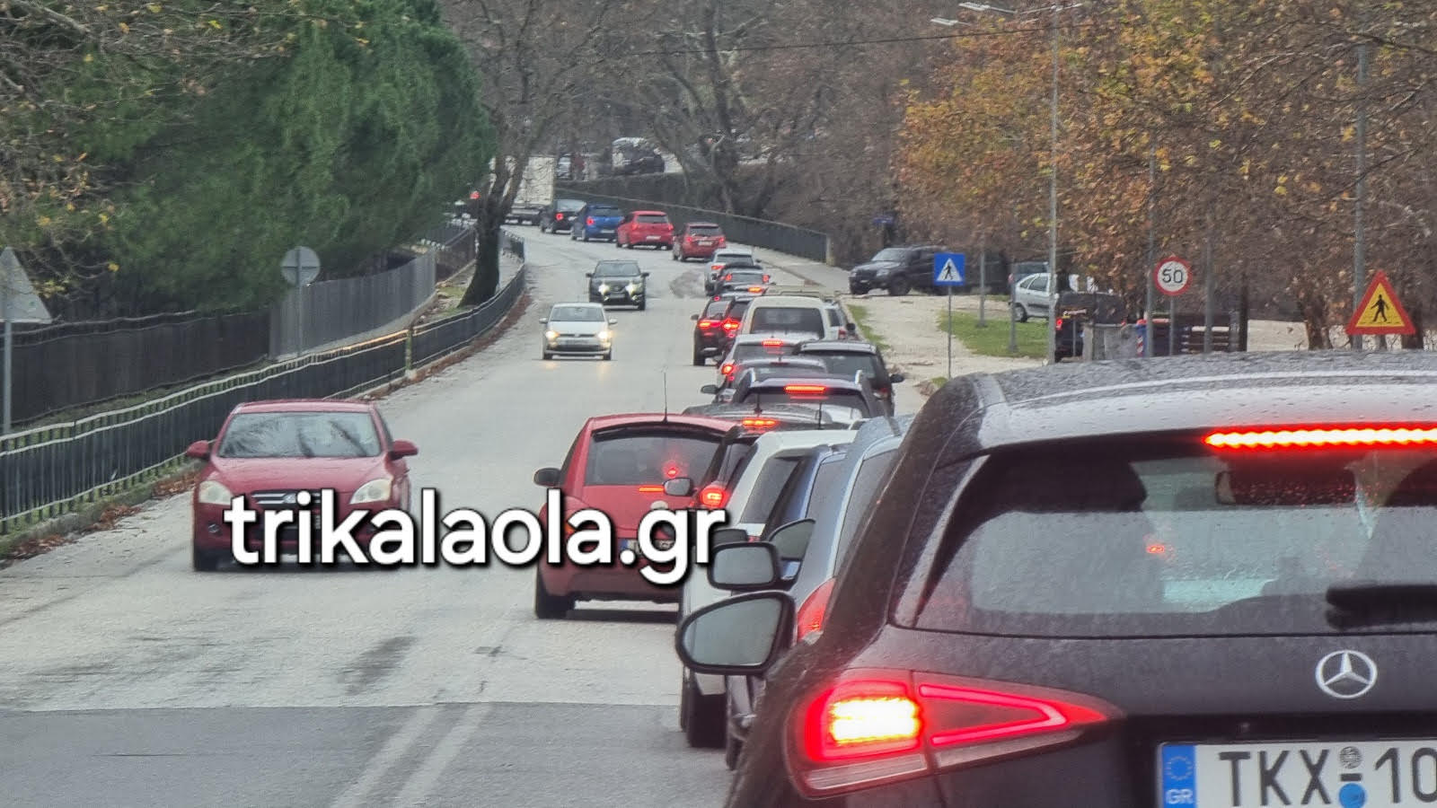 Απίστευτη κίνηση αυτοκινήτων στα ορεινά των Τρικάλων! (ΦΩΤΟ ...