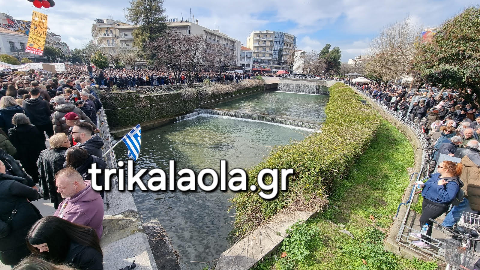 Λαϊκός ξεσηκωμός στα Τρίκαλα για το συλλαλητήριο για την τραγωδία των ...