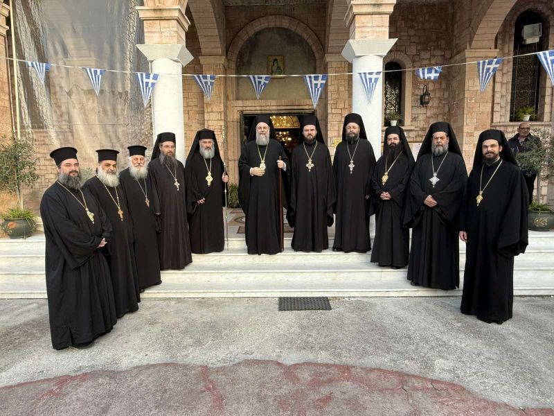 Ευχήθηκαν στον Πρωτοσύγκελλο της Ι.Μ. Τρίκκης Αρχιμανδρίτη Αλέξιο ...