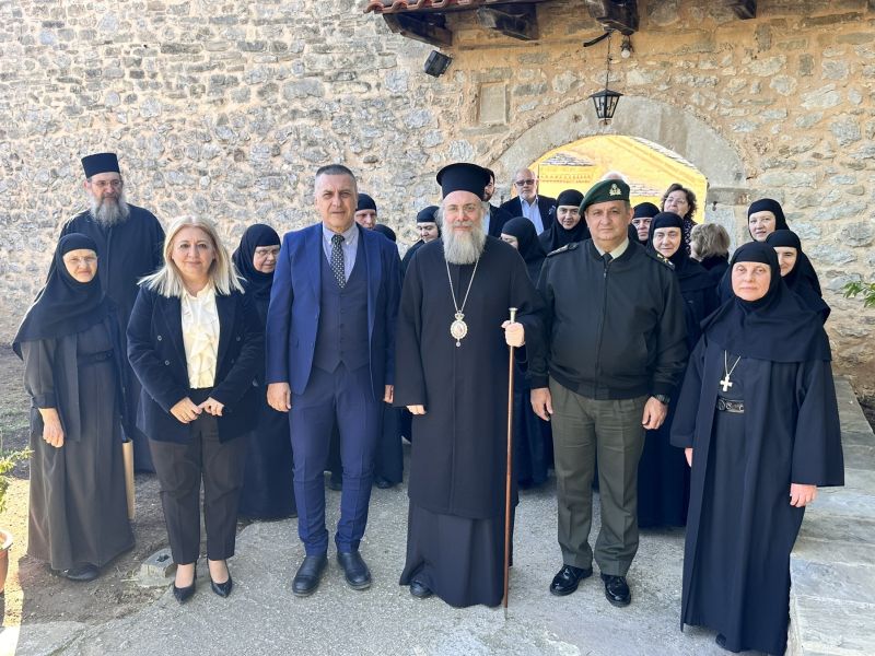 Επίσκεψη Κουρέτα στην Ιερά Μονή Κορμπόβου | Trikalaola.gr