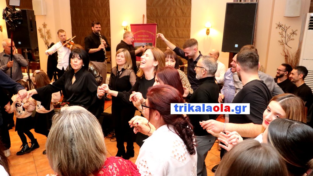 ΕΙΝΑΙ ΠΟΛΛΑ ΑΥΤΑ ΠΟΥ ΘΑ ΔΕΙΤΕ στη συνέχεια στο trikalaola.gr ...