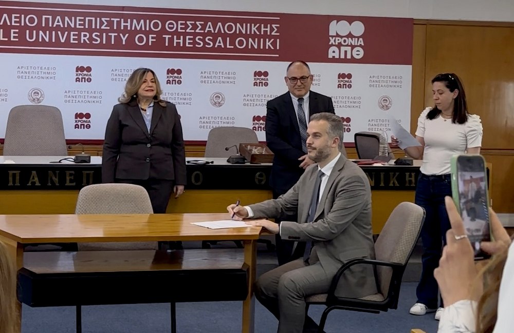 Ορκίστηκε Επίκουρος Καθηγητής Αγγειοχειρουργικής στο Α.Π.Θ. ο ...