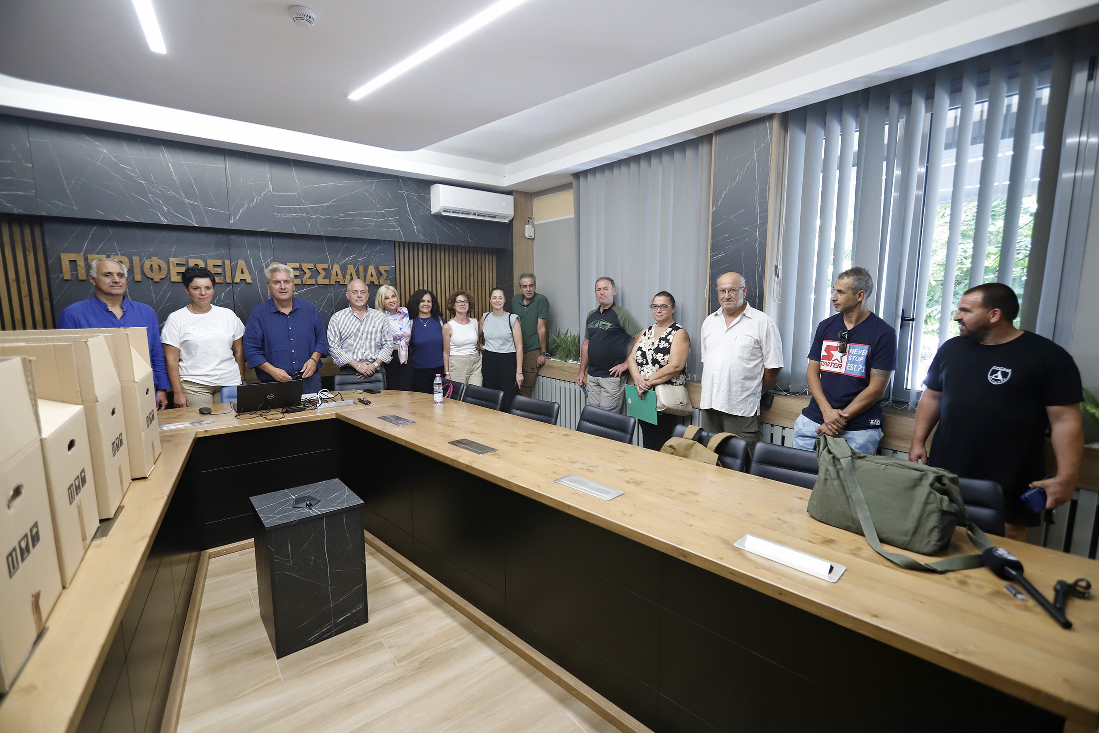 Δωρεά Η/Υ από την Περιφέρεια Θεσσαλίας σε παιδιά και σχολικές μονάδες