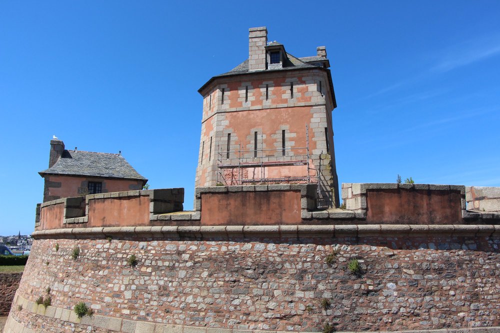 Fortifications Of Vauban: Unesco World Heritage Site Travel Guide