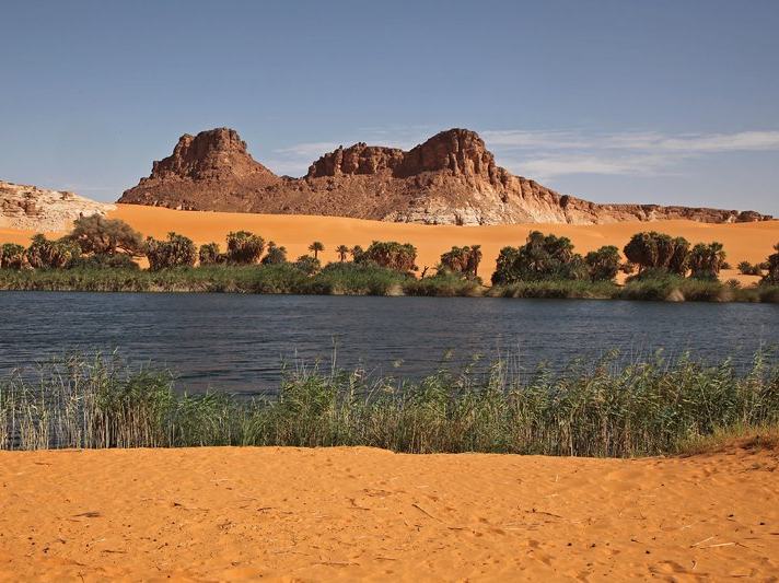 Lakes Of Ounianga: Unesco World Heritage Site Travel Guide